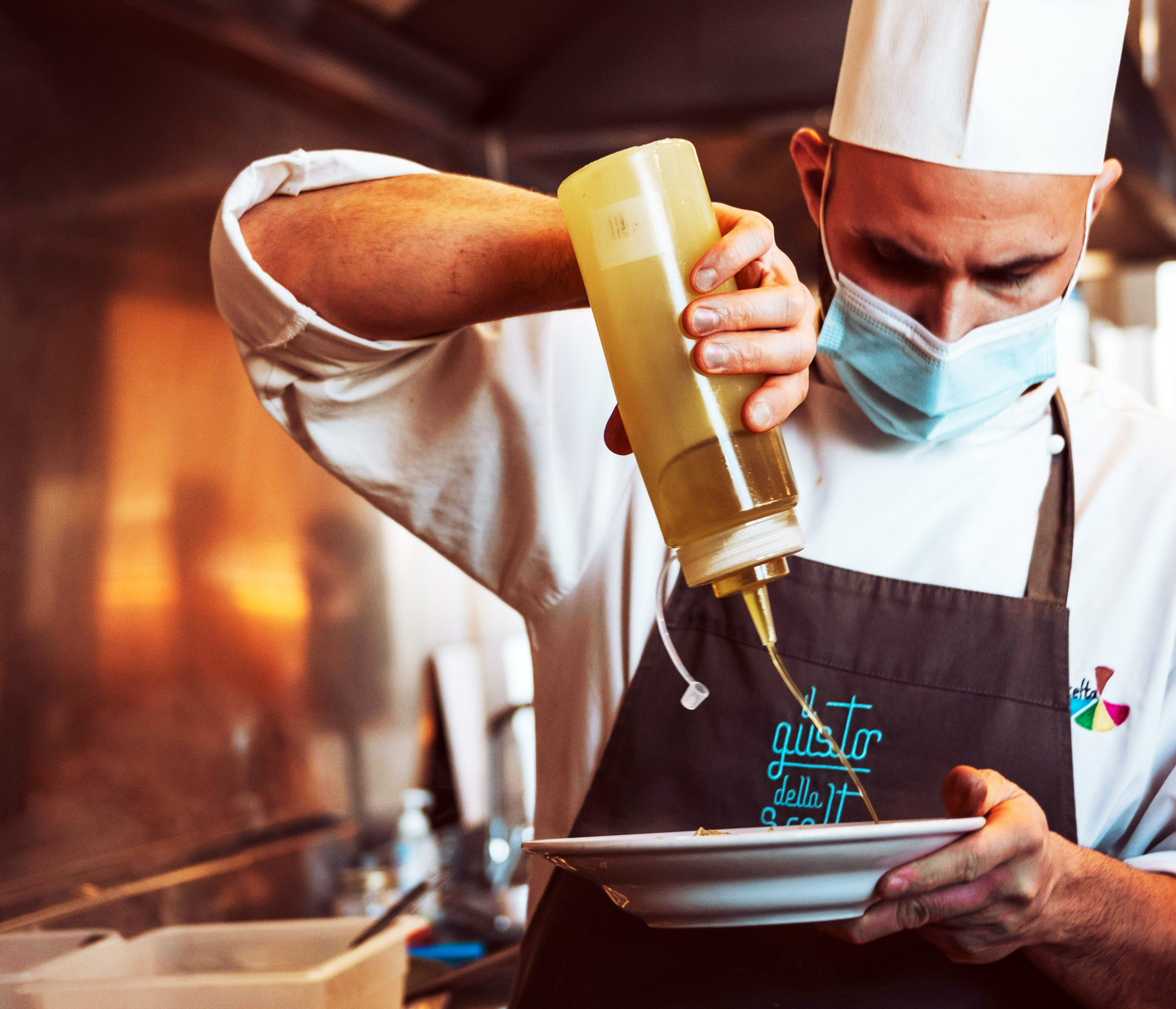 L'histoire et l'origine des sauces cultes 🍽️📜 - Saucer.fr